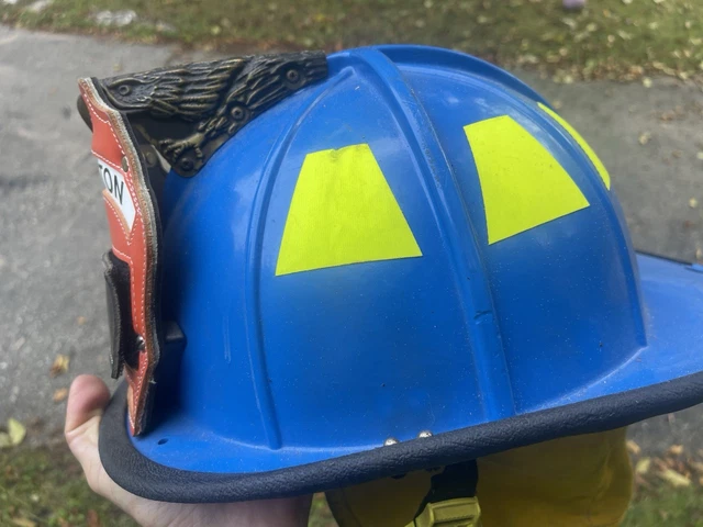 CAIRNS 1010 FIRE EMS EMT Helmet Blue w/ Eagle Shield Neck Shroud C-TRD ...