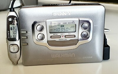 EXTREMELY RARE SONY Walkman WM-FX665 Radio Cassette Player + LCD Remote ...