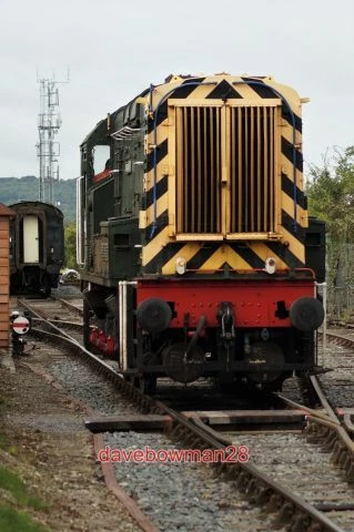 PHOTO CLASS 08 Dieselo D3018 'Haversham' Sets Back Onto The Empty Stock ...