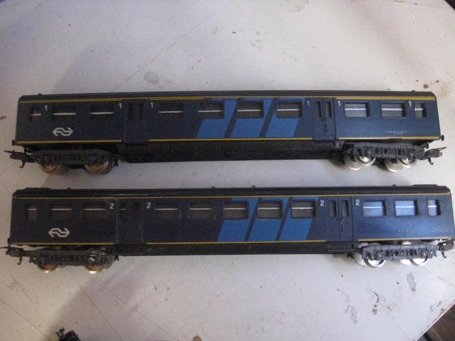 LIMA HO DUTCH Railways Coaches £14.99 - PicClick UK