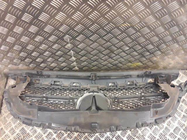 MERCEDES BENZ C W205 Capot Avant Grille Endommagé 2058800183 2056281300 ...