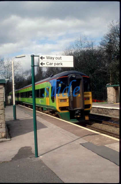 BRITISH RAIL DIESEL Multiple Unit Sprinter Dmu 158852 2001 Strines Or ...