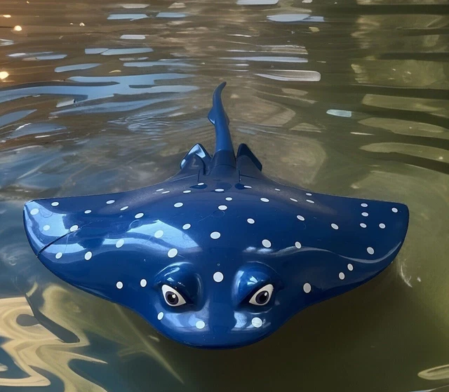 DISNEY PIXAR FINDING Nemo Mr Ray Figure Case / Toy £3.80 - PicClick UK