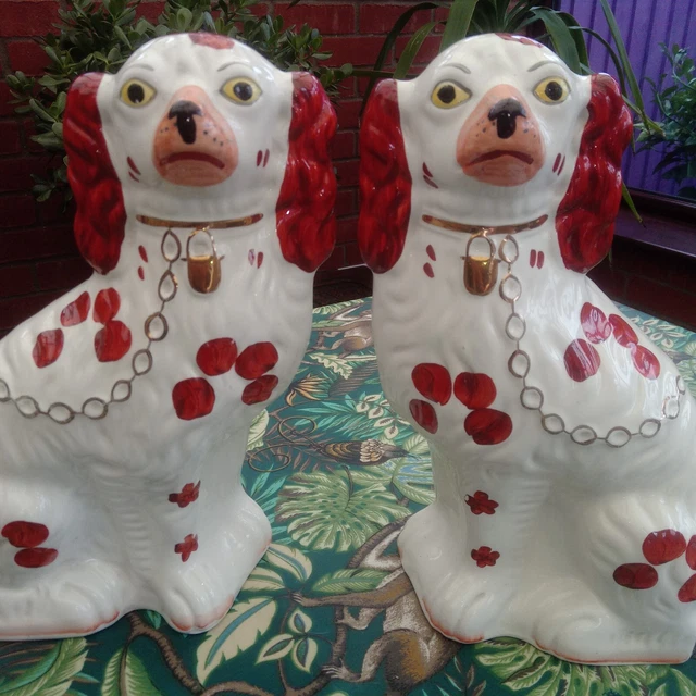 PAIR OF VINTAGE Arthur Wood Staffordshire Dogs/spaniels £25.00 ...