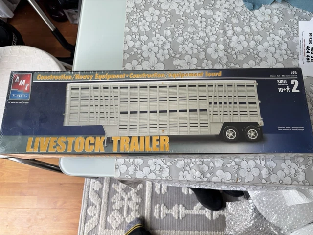 AMT/ERTL 1/25 SCALE Livestock Trailer £51.14 - PicClick UK