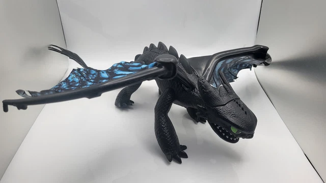 DREAMWORKS HOW TO Train Your Dragon Night Fury Toothless Light Up ...