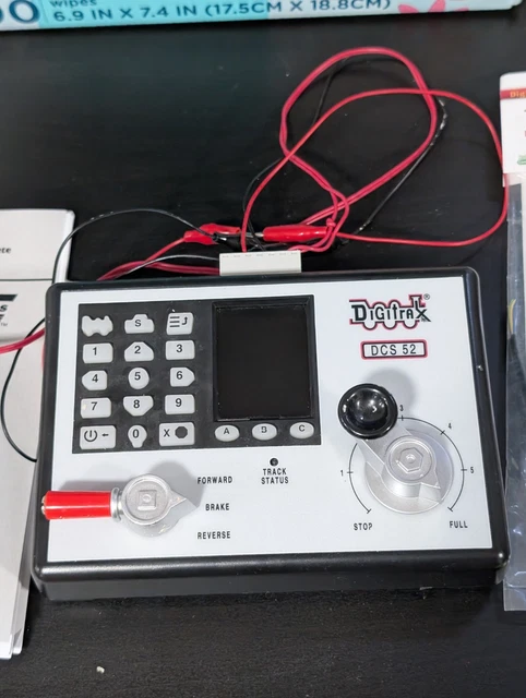 DIGITRAX ZEPHYR EXPRESS Starter Command Station Booster Throttle DCS52 ...