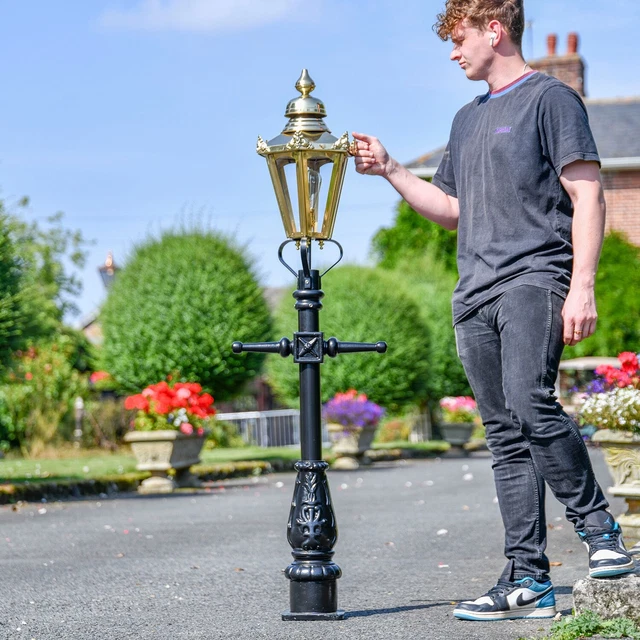 USED EX-DISPLAY 1.5M Miniature Polished Brass Hexagonal Lamp Post ...