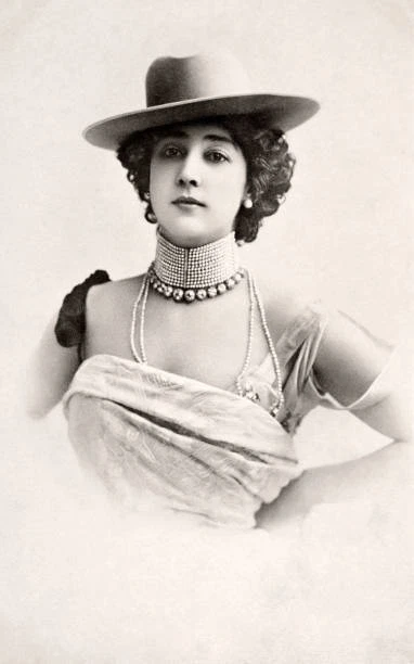 OPERA SINGER SPANISH Dancer Carolina Otero c1890 6 Old Photo $9.00 - PicClick AU