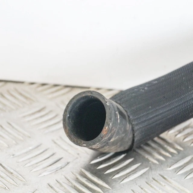 TUBO FLESSIBILE 31355201 del tubo del refrigerante motore Volvo XC60 D5 ...