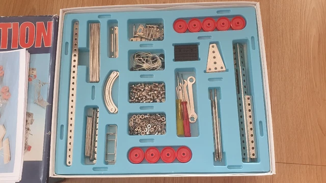 EITECH CONSTRUCTION C05 zu DDR-ZEITEN C14 Hafenkran Metallbaukasten EUR ...