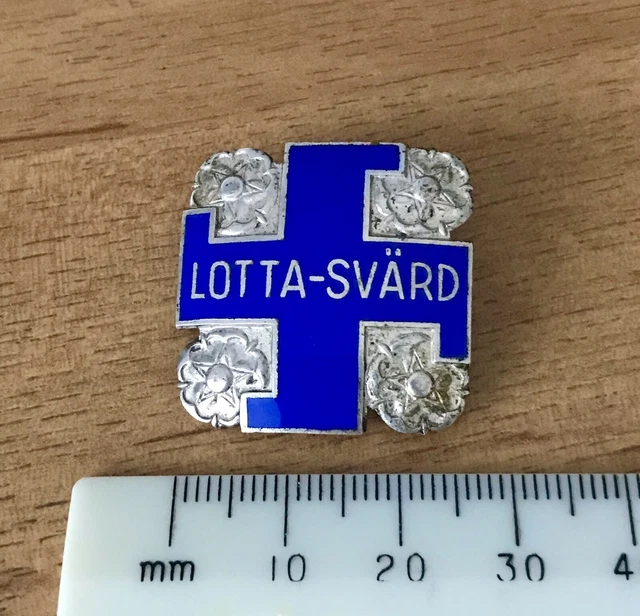 RARE ORIGINAL WW2 Finnish LOTTA-SVARD Enamelled Membership Badge £16.00 ...