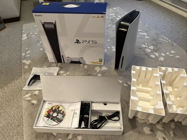 PLAYSTATION 5 PS5 Console Disk Edition - 825 GB con controller + lead ...