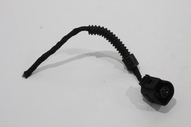 AUDI RS3 8P 4 Pin Wiring Connector and Short Length of Wire 4B0973712 £ ...