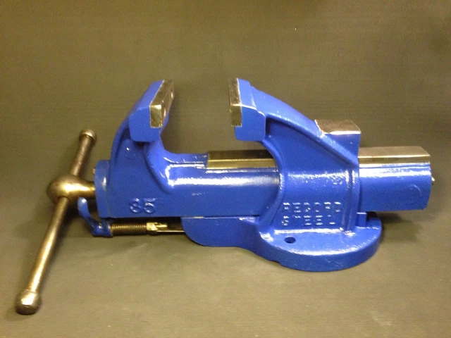 VINTAGE NO 35 Record Steel Bench Vice, Mechanics Engineering, Wood ...