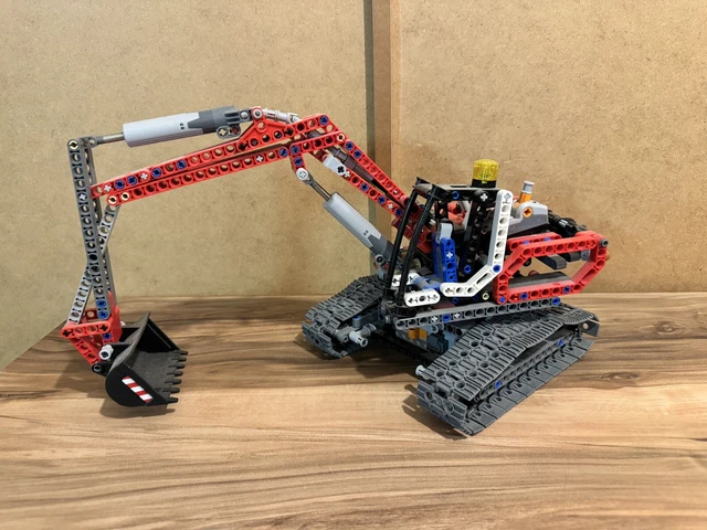 LEGO TECHNIC 8294 Bagger / Raupenbagger Kettenbagger 100% komplett EUR ...