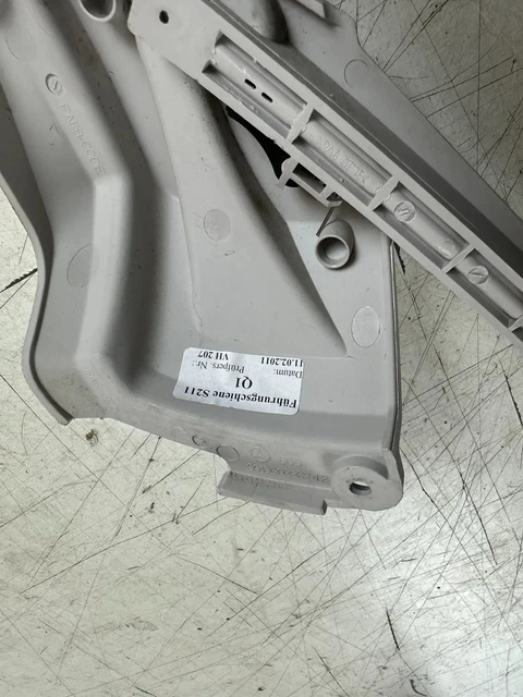 MERCEDES W211 E-CLASS 220 guide rail cargo compartment cover right ...