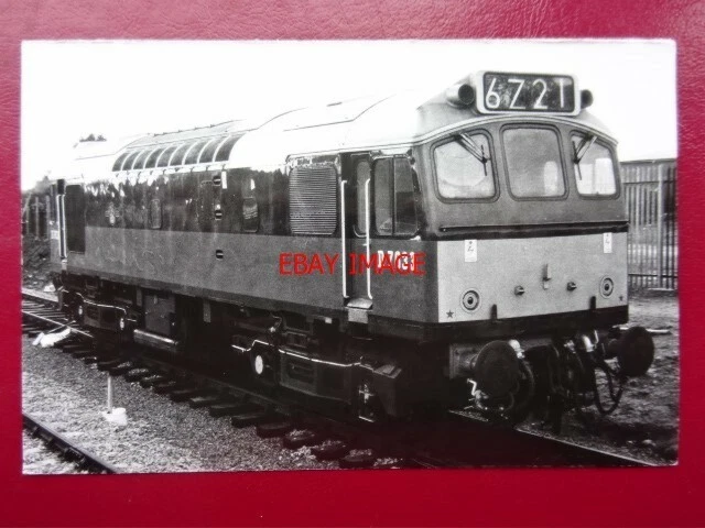 PHOTO BR Class 25 Loco No D7633 Br 25283 £2.00 - PicClick UK