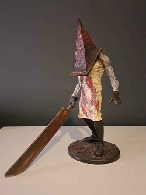 SILENT HILL 2 Statue Pyramid Head Custom Model Rare £150.00 - PicClick UK