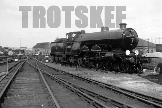 LARGER NEGATIVE BR British Railways Steam Loco 32424 Class H2 Brighton ...
