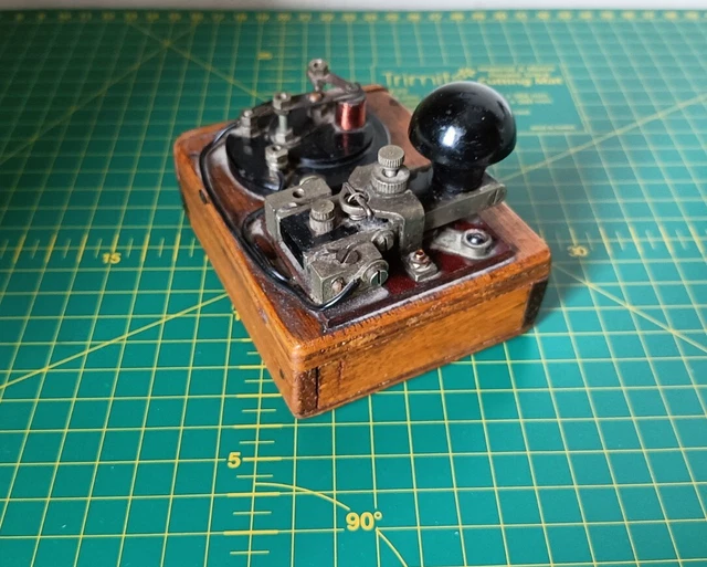 WW2 BRITISH MORSE Code Key Y.A. 1860 , Spy Kit Morse Code Key £44.00 ...