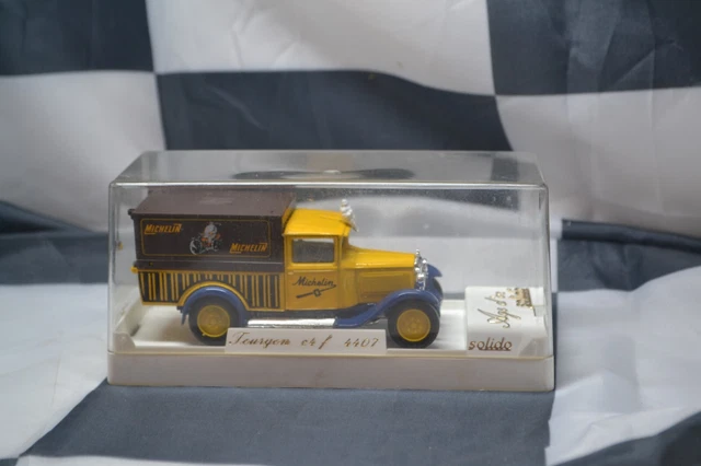 SOLIDO MODELS - Citroen C4F Truck - Michelin - 1/43 Scale Model Car ...