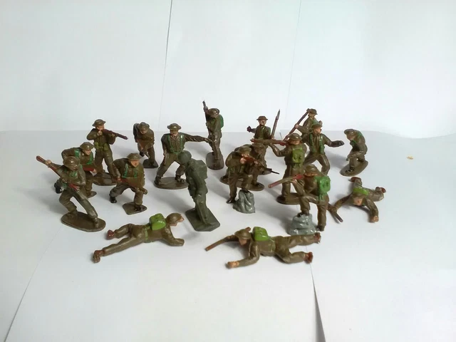 VINTAGE PLASTIC MILITARY Figures Various Poses Some Rare Timpo Mostly £ ...