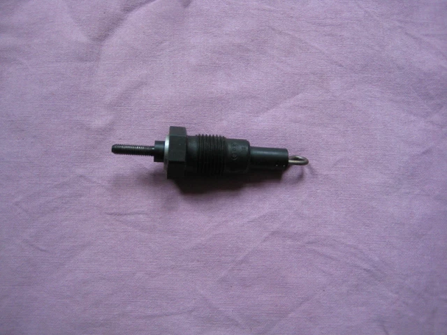 MERCEDES PONTON HECKFLOSSE Diesel Glühkerzen W115 OM615 OM616 OM617 ...