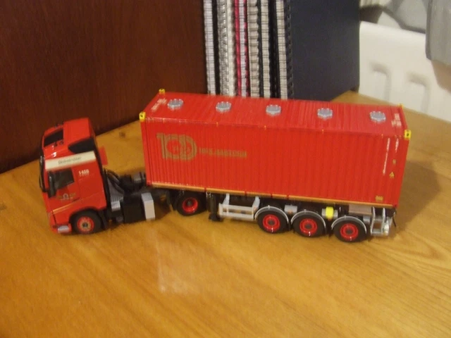 WSI DEN HARTOGH Volvo FH4 Globetrotter 4x2, Skelly/Container, 100 yr, 1 ...