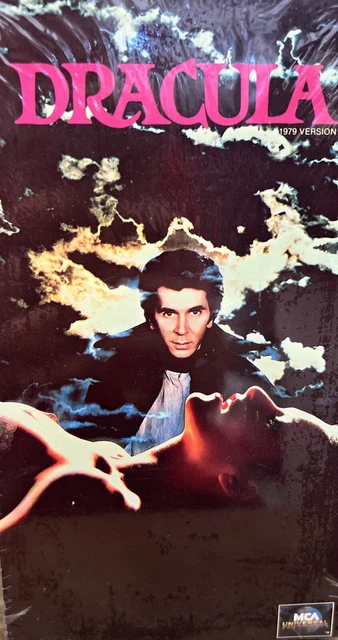 DRACULA FRANK LANGELLA VHS 1979 Version Gothic Horror Bloodthirsty ...