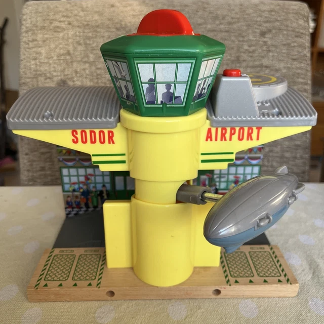 THOMAS AND FRIENDS wooden railway trains Sodor Airport £0.99 - PicClick UK
