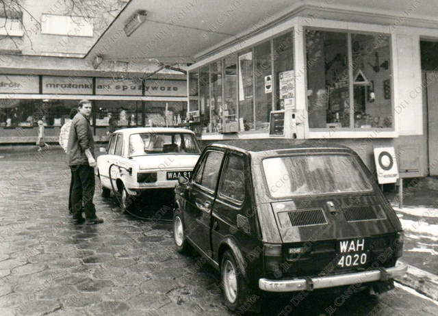 POLAND 1980 WARSAW gas station vintage car Photo EUR 15,00 - PicClick IT