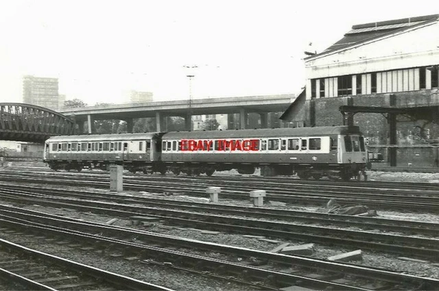 PHOTO 2-CAR Dmu Set Leaving Paddington Made Up Of Class 149 Driving ...