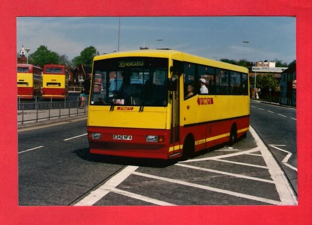 BUS PHOTO - Potteries Motor Traction 320: E342NFA - 1988 PMT Knype ...