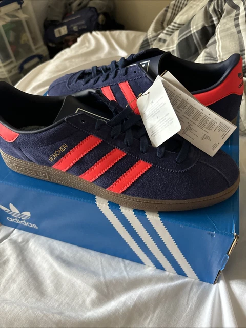 ADIDAS ORIGINALS MUNCHEN Shoes Trainers Navy Blue Red Gum 100% ...