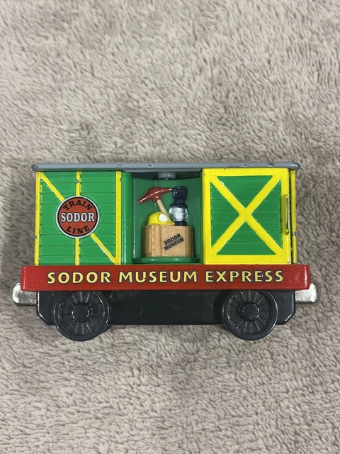 TAKE N PLAY Thomas And Friends Sodor Museum Express Train Dinosaur Car ...