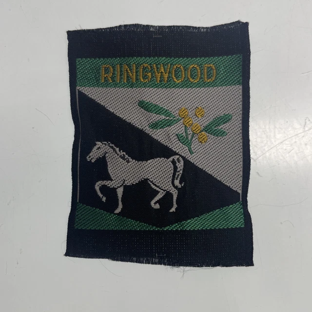VINTAGE BOY SCOUTS PATCH CUBS RETRO POWELL VENTURER Badge Ringwood J £5 ...
