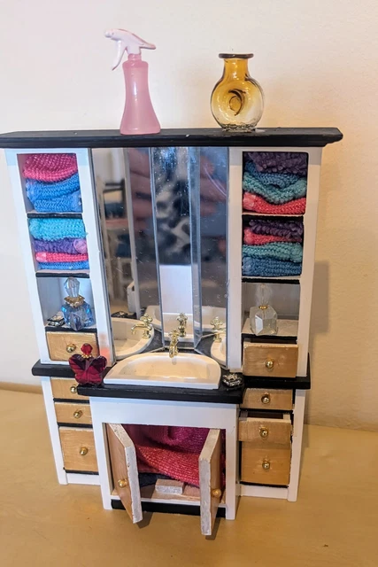 CHARLES RENNIE MACINTOSH STYLE. ART DECO Bathroom Unit Dolls House 1:12 ...