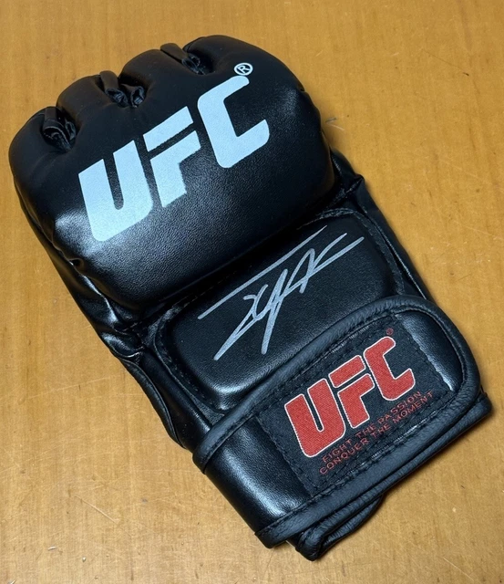 ILIA TOPURIA SIGNED Autograph Autógrafo Guante UFC BOXER Glove Champion ...