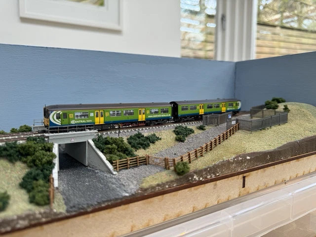 GRAHAM FARISH 371-326 N Gauge Class 150/1 Centro 2 Car DMU £125.00 ...