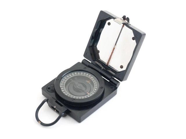 BRITISH ARMY MAGNETIC Marching Compass Mk 1. WW2 Vintage £42.00 ...