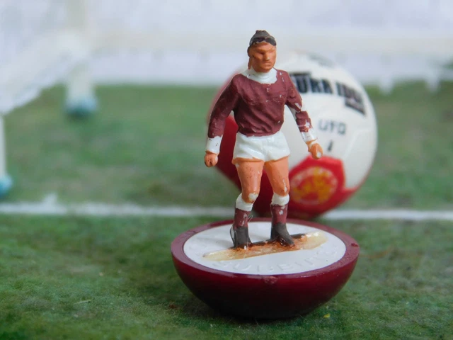 VINTAGE 1970S SUBBUTEO - CLASSIC HEAVYWEIGHT SPARE - HEARTS #27 - HW £3 ...