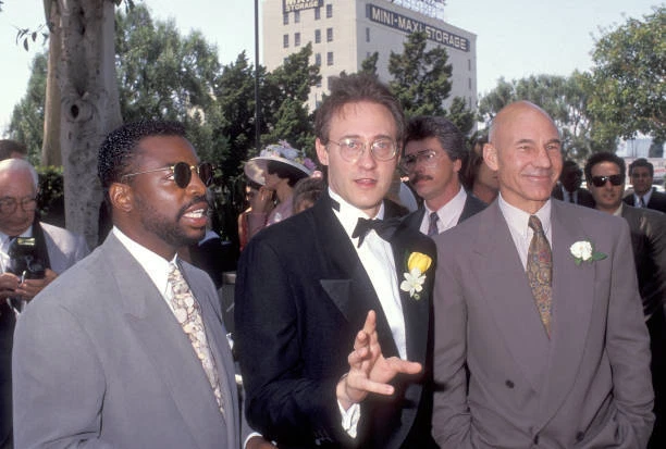 ACTOR LEVAR BURTON actor Brent Spiner actor Patrick Stewart a- 1992 Old ...
