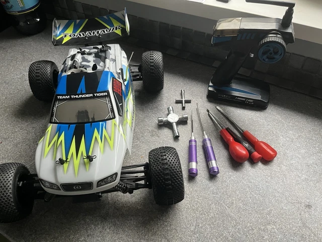 RC THUNDER TIGER Tomahawk St Rc Nitro Buggy Truggy 1/10 Scale Rc Car £ ...