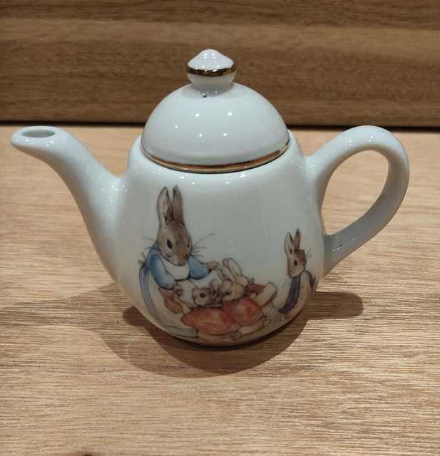 REUTTER PORZELLAN PETER Rabbit Miniature Teapot £19.99 - PicClick UK