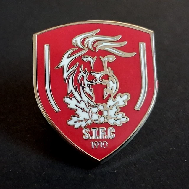 SANDHURST TOWN FOOTBALL Club Butterfly Pin Badge £3.30 - PicClick UK