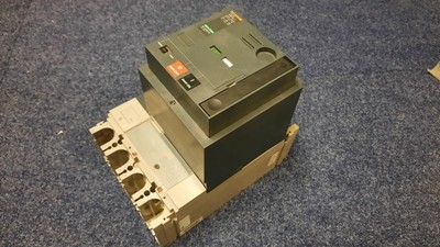 MERLIN GERIN NS400 NA MCCB with motor-mechanism Compact MT400 Switch £ ...