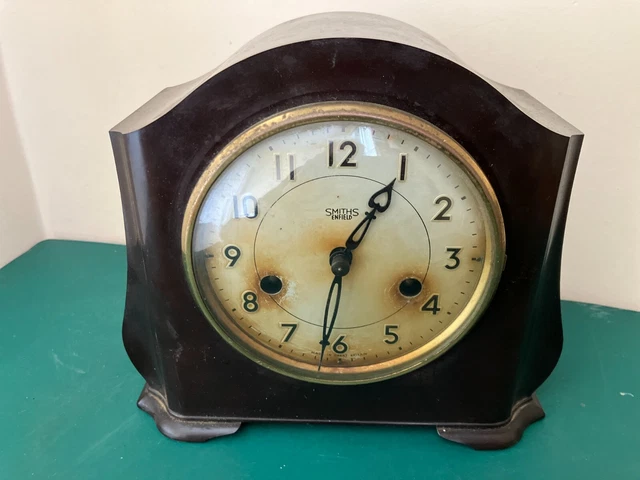 VINTAGE 1930S CHIMING ART DECO BAKELITE CASED MANTLE CLOCK SMITHS ...