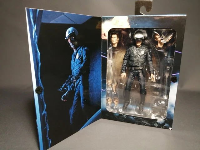 TERMINATOR 2 ULTIMATE T-1000 (Motorcycle Cop) Action Figure Neca . EUR ...