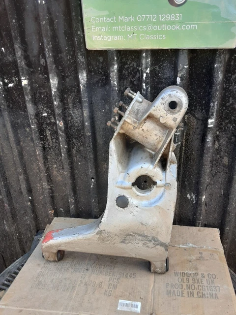 TRIUMPH TR6 REAR Trailing Arm Near Side Original £85.00 - PicClick UK